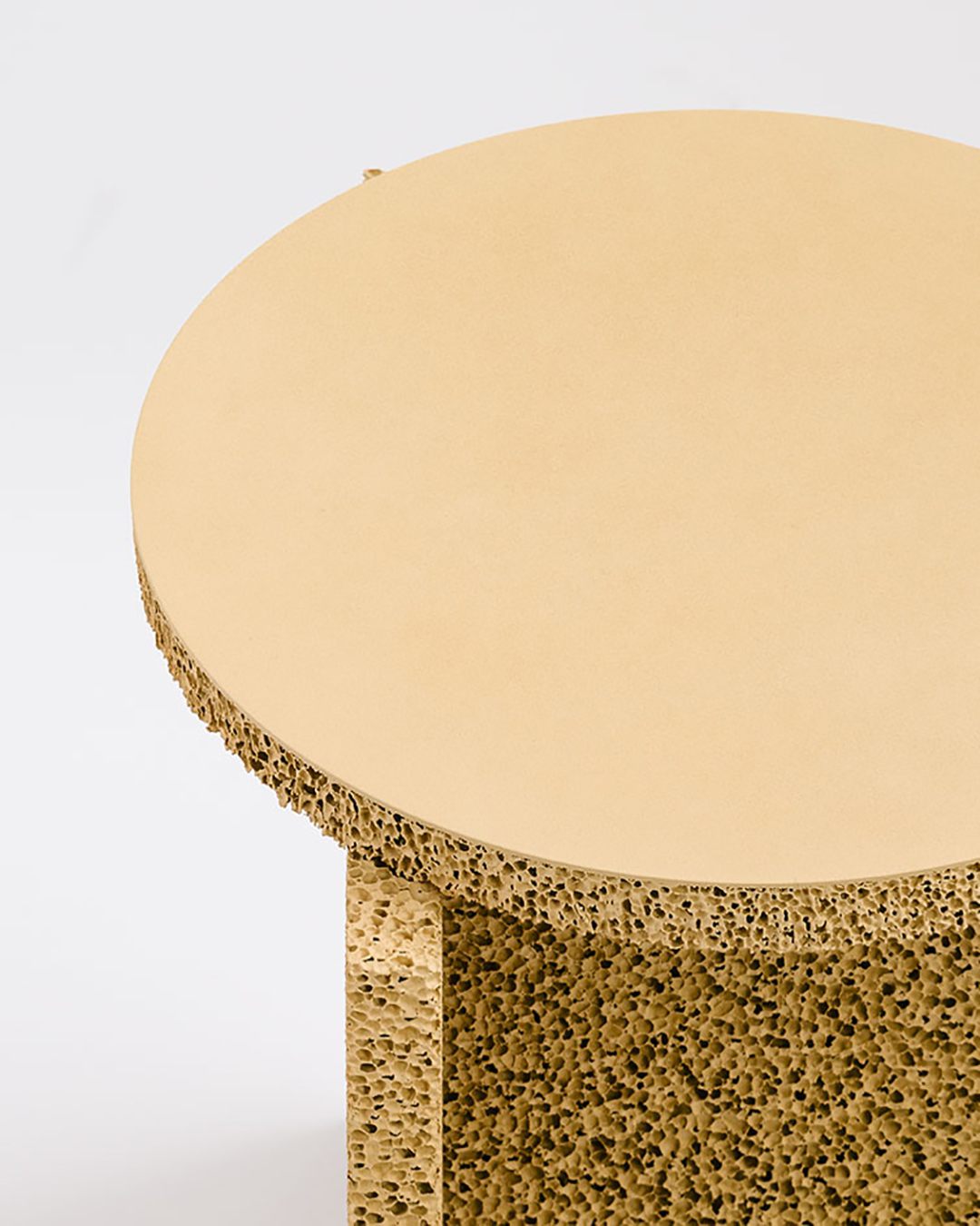 Sponge Table | Procuratorial